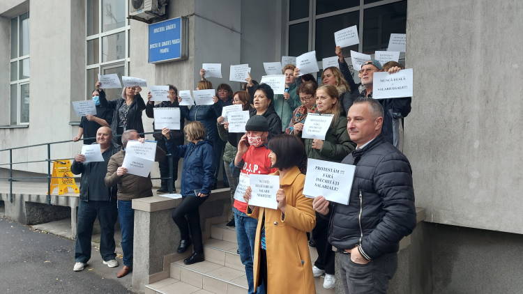 VIDEO 🎦 Protest al angajaților DSP Prahova, nemulțumiți de nivelul ...