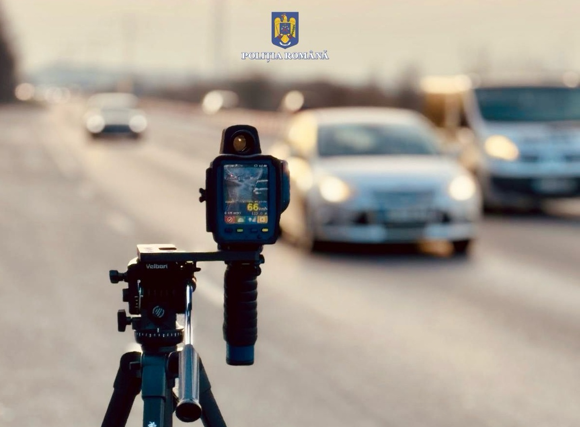 IPJ Dâmbovița. Acțiune de monitorizare cu sistemul radar E-Sigur în zonele cu risc rutier ...